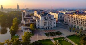 15+ Best Places To Visit In Riga