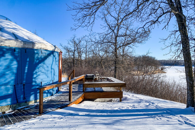 15+ Best Places To Visit In North Dakota This Winter