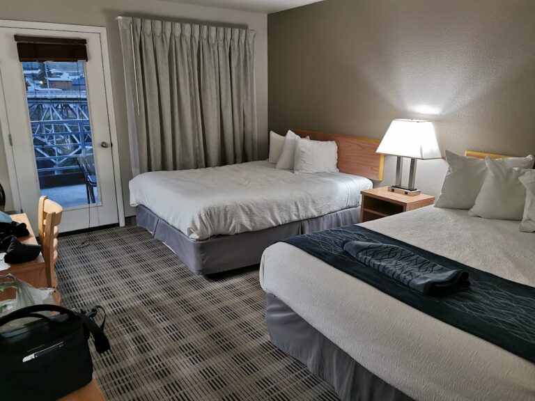 10 Best Hotels To Stay In Yellowstone, Northwest