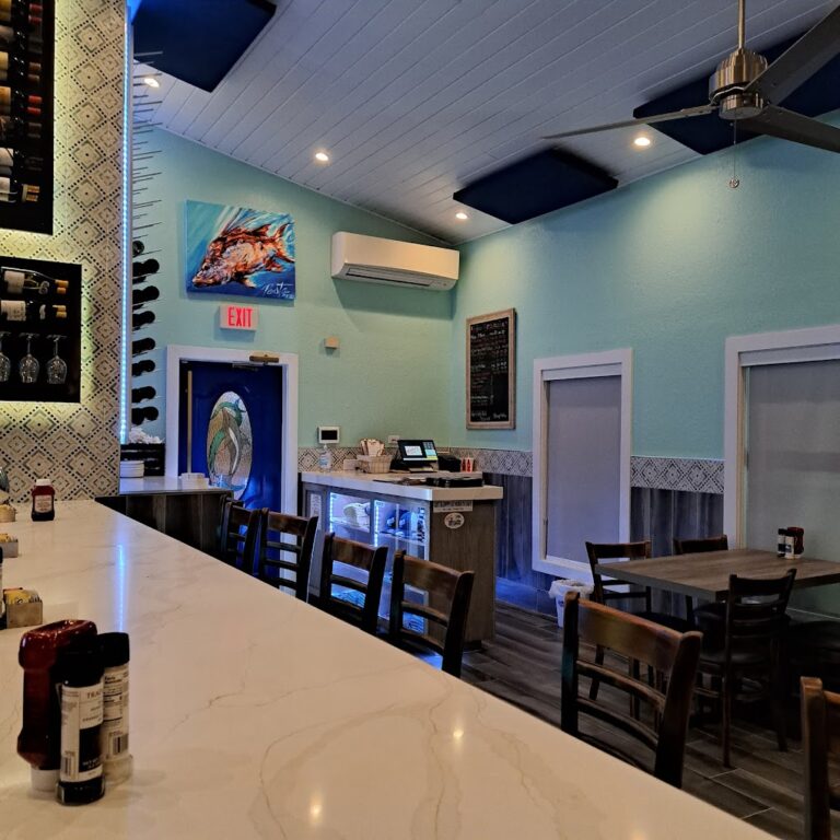 10+ Best Restaurants To Visit In Key Largo