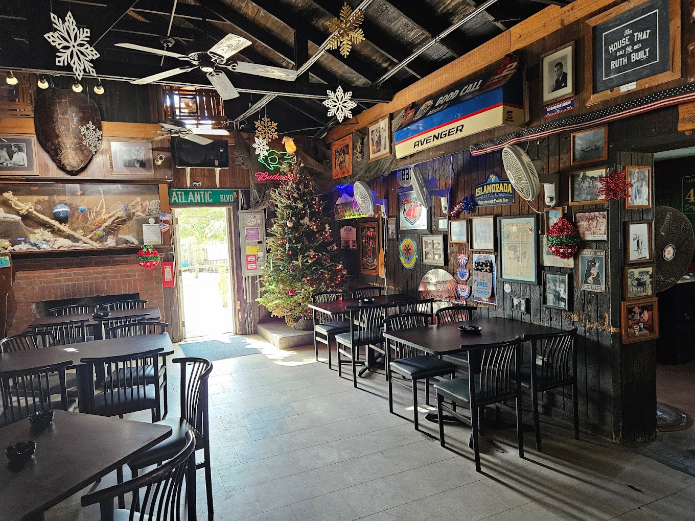 10+ Best Restaurants To Visit In Key Largo