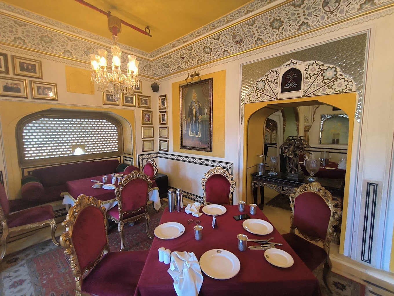 15+ Best Restaurants To Visit In Jaipur: A Food Lover’s Paradise