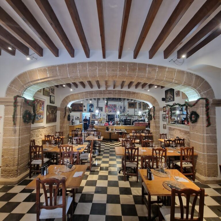 10+ Best Restaurants To Visit In Alcudia: A Food Lover’s Paradise