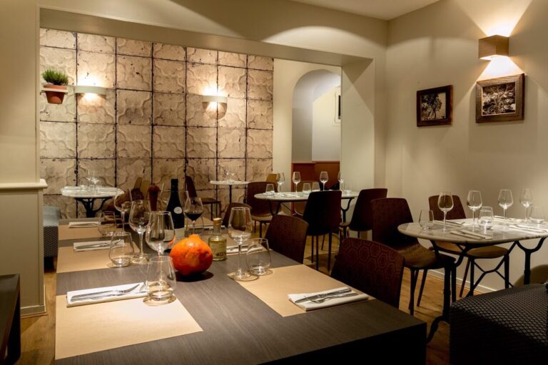 10+ Best Restaurants To Visit In Nice, France: A Food Lover’s Paradise