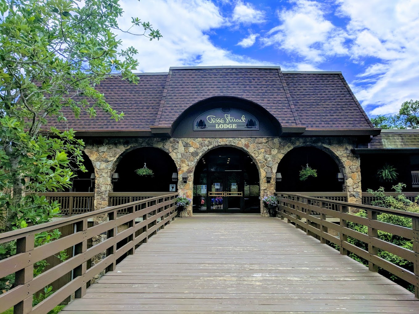 15+ Best Places to Visit in Kentucky This Spring