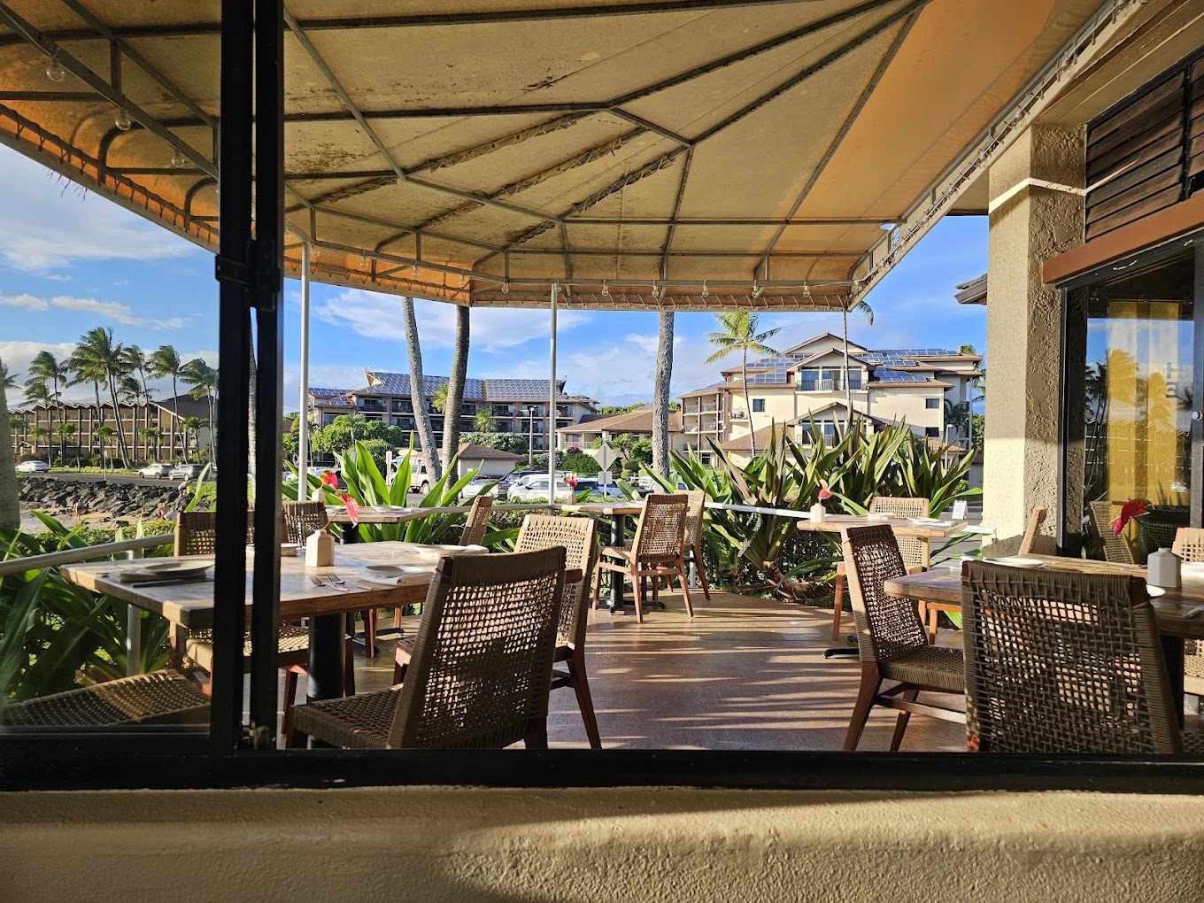 15+ Best Restaurants To Visit In Kauai: A Food Lover’s Paradise