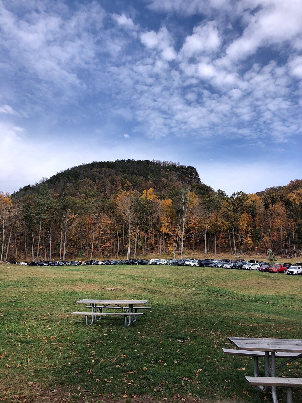 15+ Best Places to Visit in Connecticut This Spring