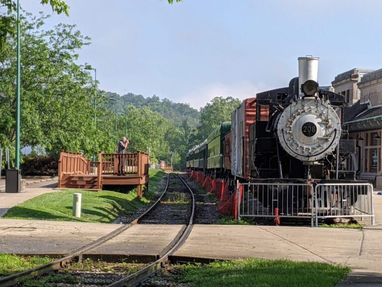 15+ Best Places to Visit in Indiana This Spring