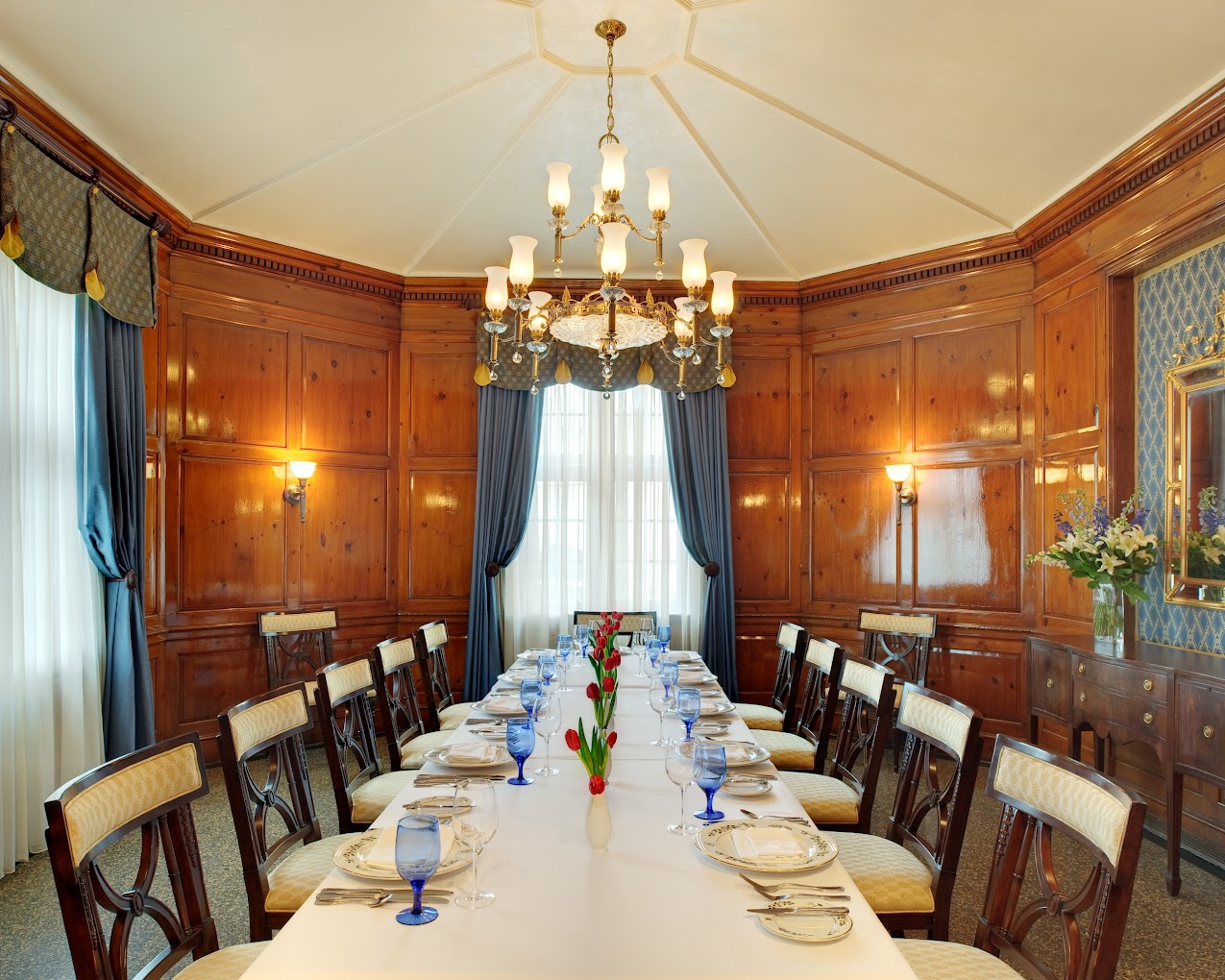 10+ Best Restaurants To Visit In Roanoke, VA: A Foodie’s Paradise Awaits