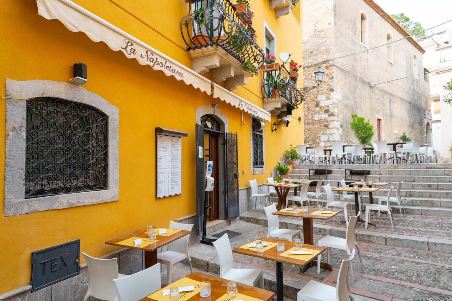 15+ Best Restaurants To Visit In Taormina, Sicily – A Food Lover’s ...