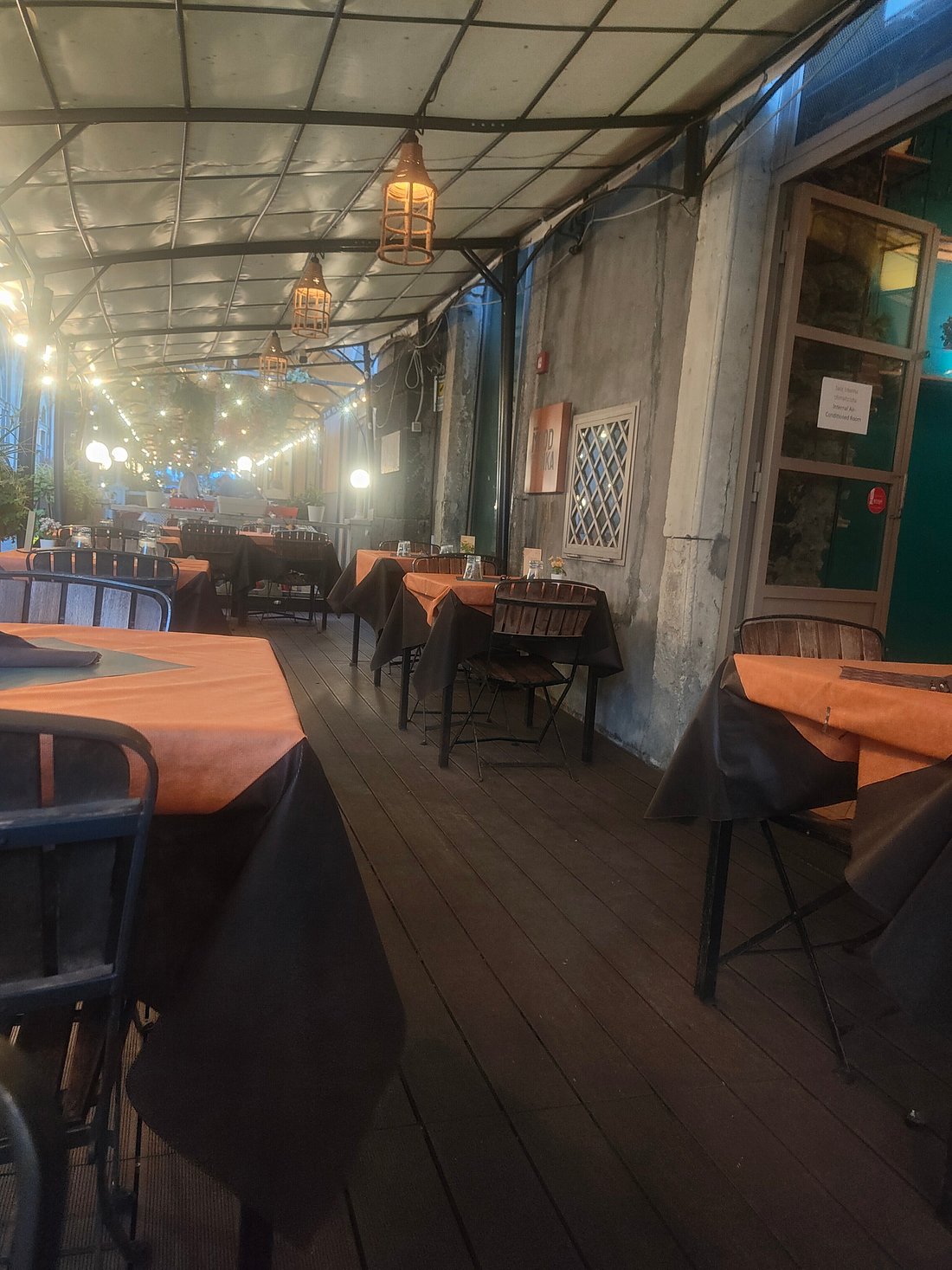 15+ Best Restaurants To Visit In Catania – A Food Lover’s Dream Guide