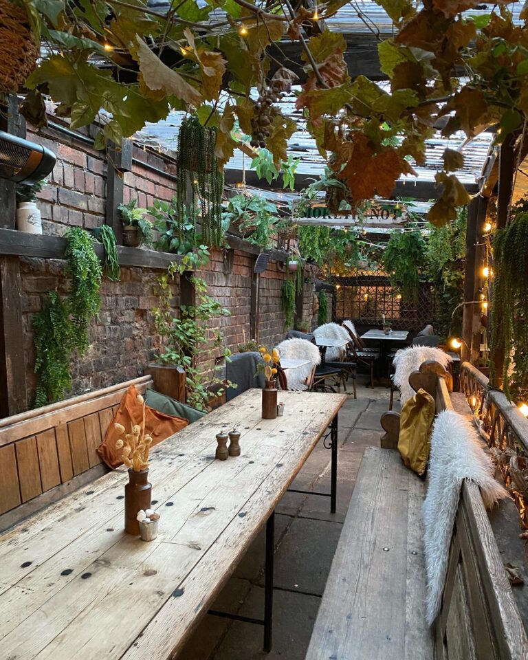 15+ Best Restaurants To Visit In Cheltenham – A Food Lover’s Dream Guide