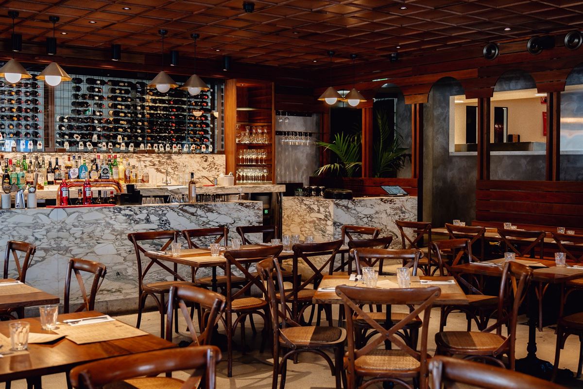 15+ Best Restaurants To Visit In Broadbeach QLD – A Food Lover’s Paradise