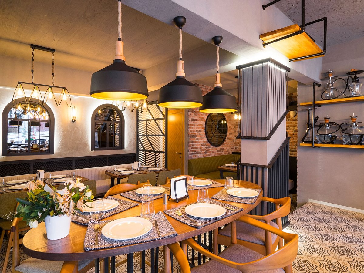 10+ Best Restaurants To Visit in Taksim Square – A Food Lover’s Paradise