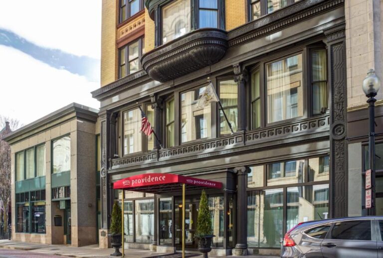 12 Best Hotels To Stay In Providence, Rhode Island